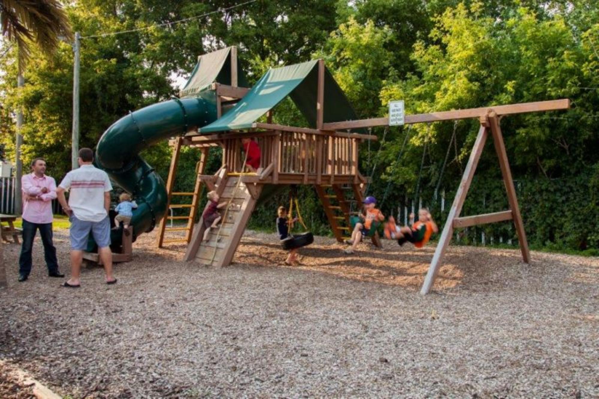 The Lookout Bar & Grill | LookOut Supper Club | Patio Photos