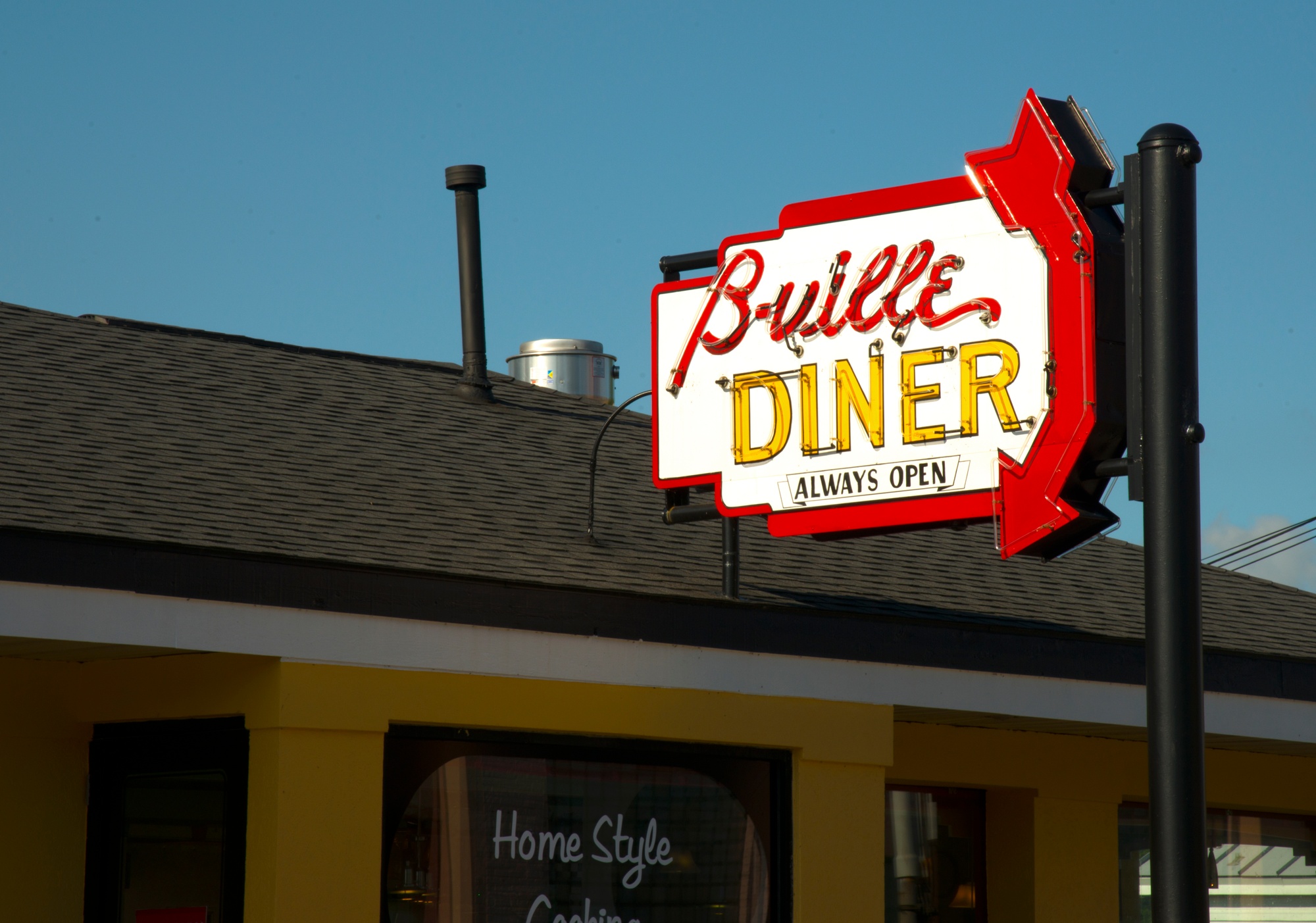 Home | B'Ville Diner
