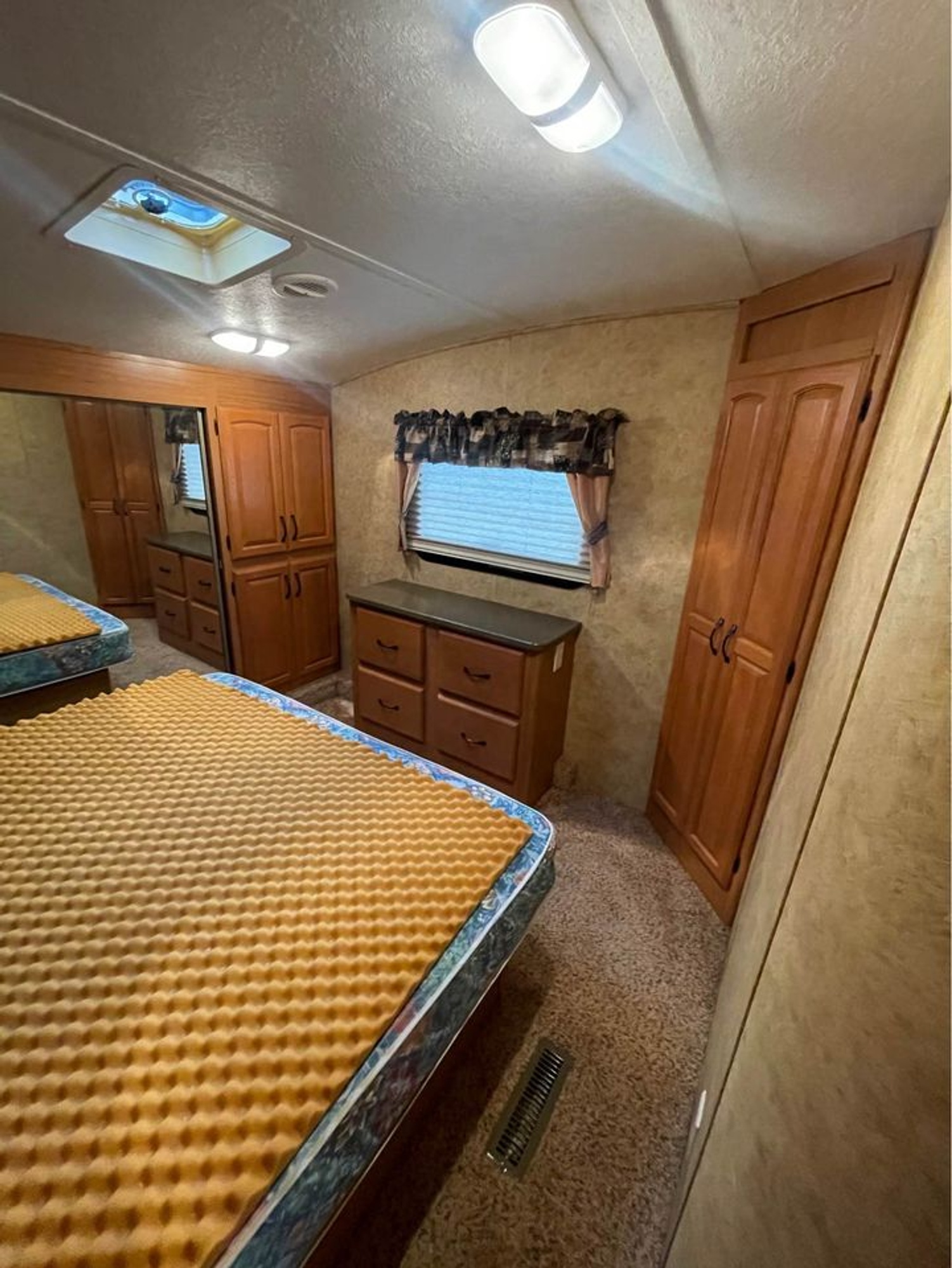 Diamond RV Sales | Products