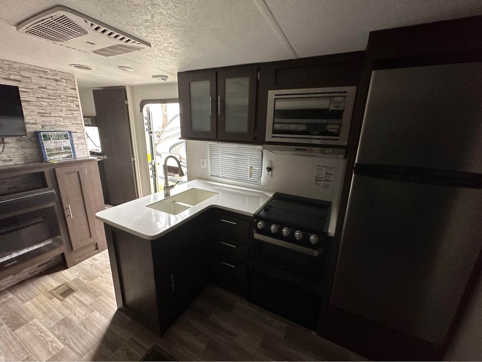 Diamond RV Sales | Products