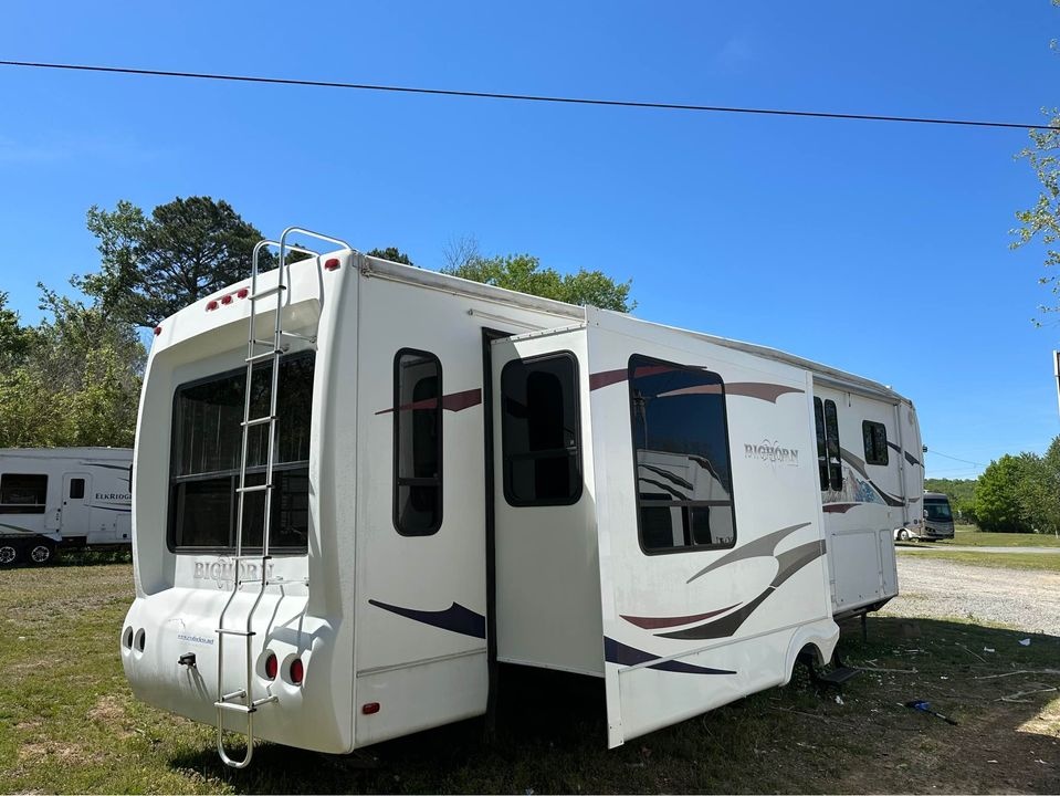 Diamond RV Sales | Products