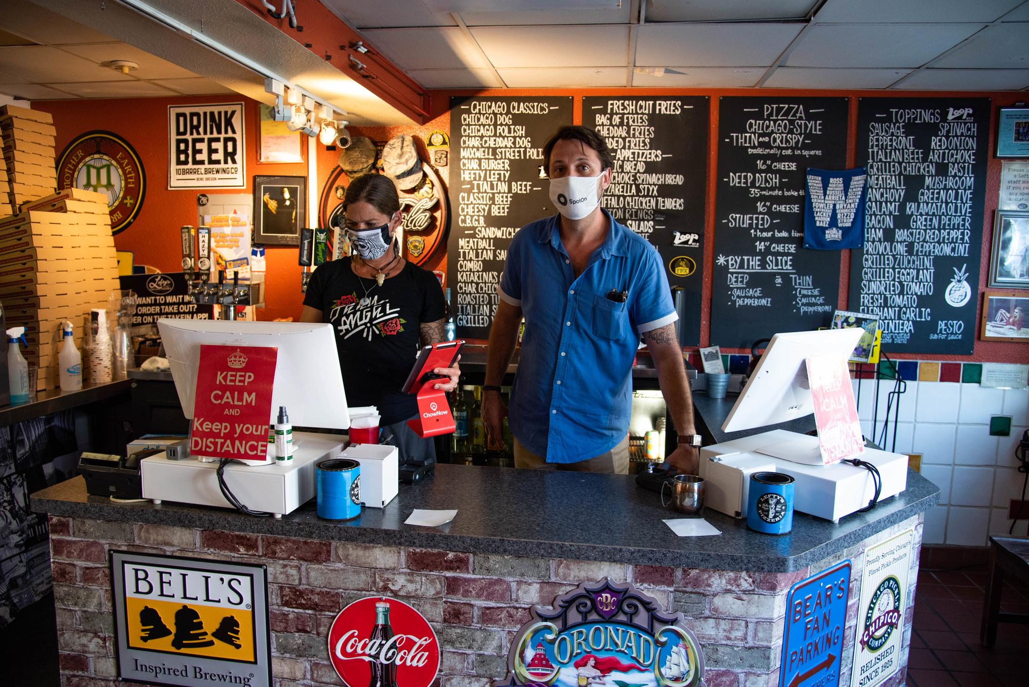 Lefty's Chicago Pizzera | Top Pizza Place in San Diego | Lefty's ...