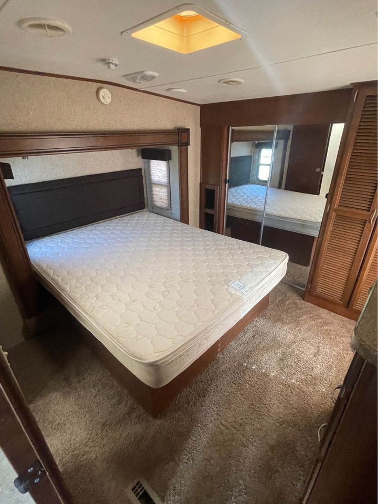 Diamond RV Sales | Products