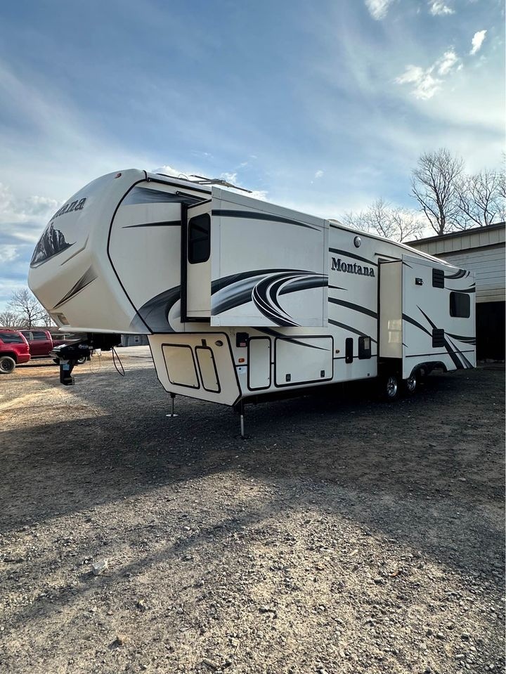 Diamond RV Sales | Products