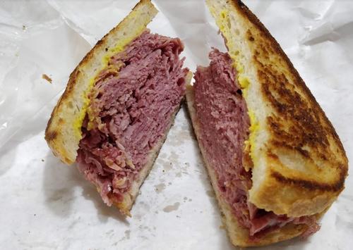 Lou's Deli located in Detroit, Michigan | 6 Mile