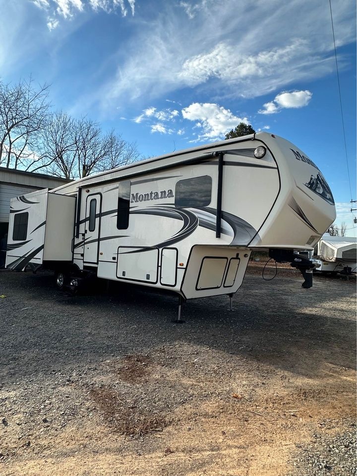 Diamond RV Sales | Products