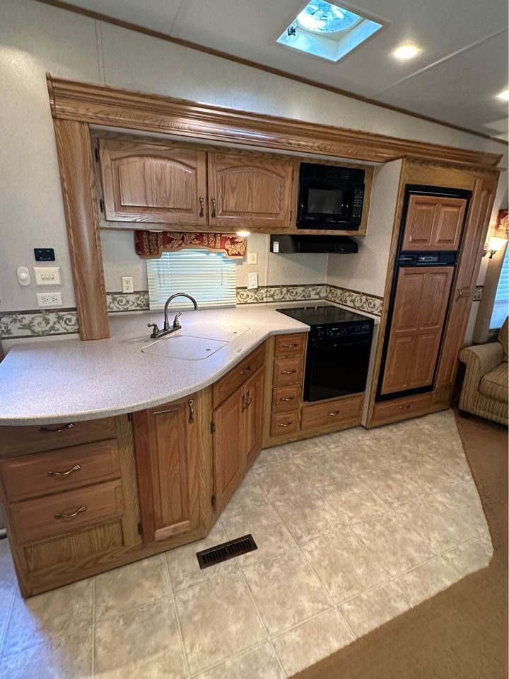 Diamond RV Sales | Products